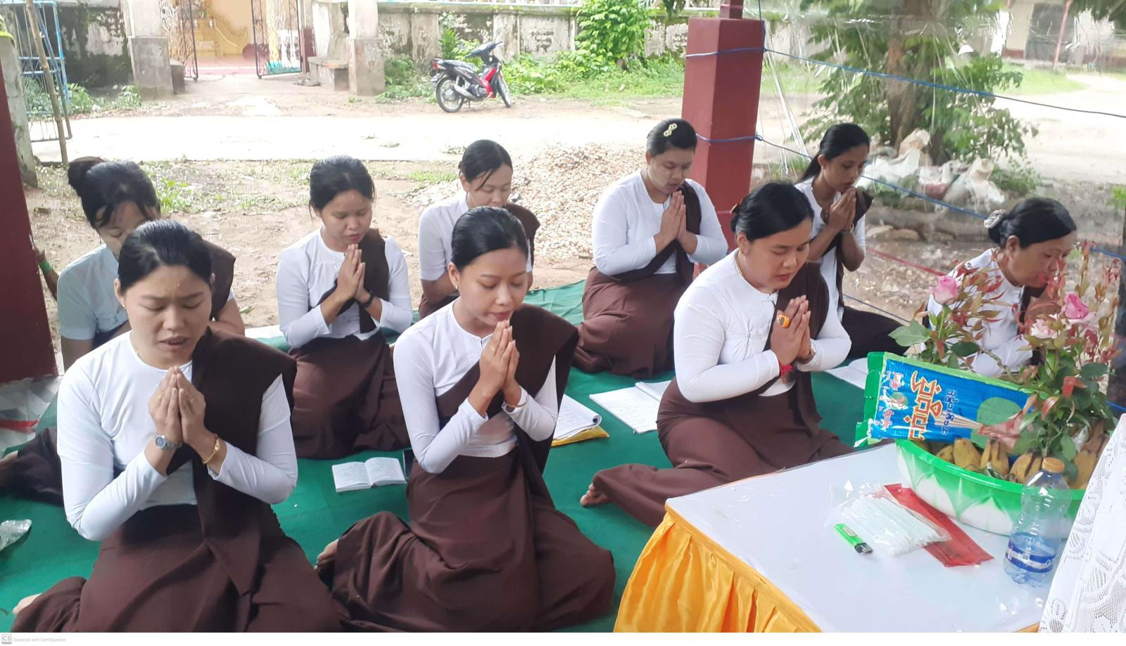 ငပုတောမြို့နယ်၌ ဝါဆိုလပြည့်နေ့ ဓမ္မစကြာအခါတော်နေ့ နေ့တွင် ဘုရား၊ က